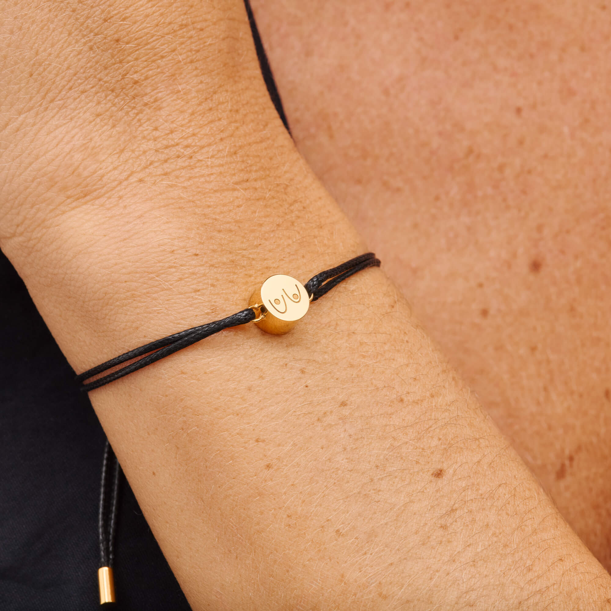 CoppaFeel! Charms for Charity Bracelet (Gold) – Abbott Lyon