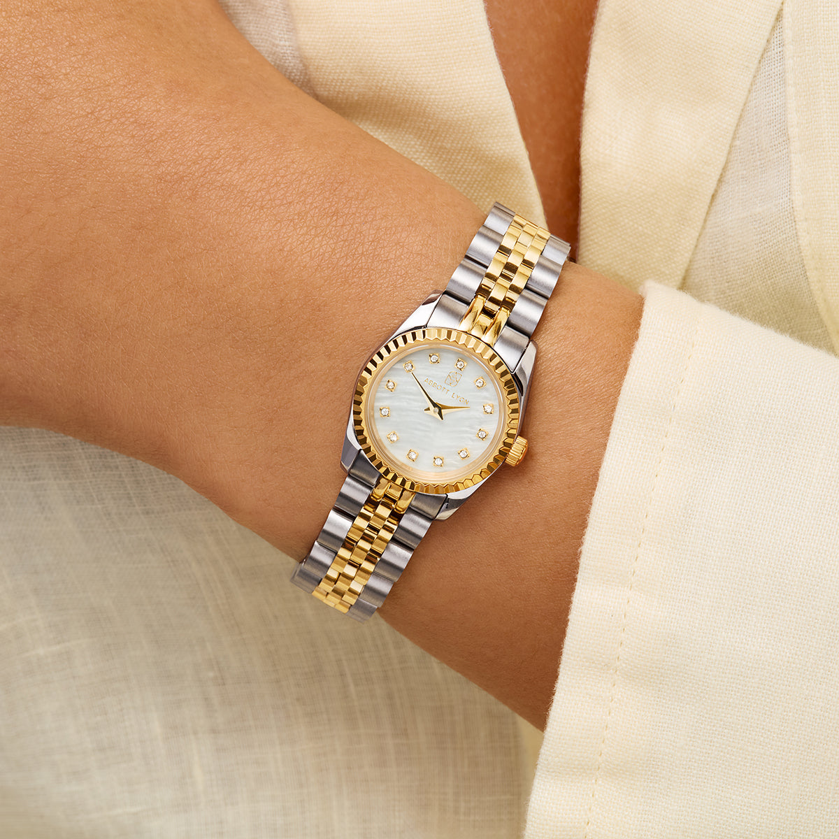 Mini Two Tone Pearl Link Belgravia 23 Watch – Abbott Lyon